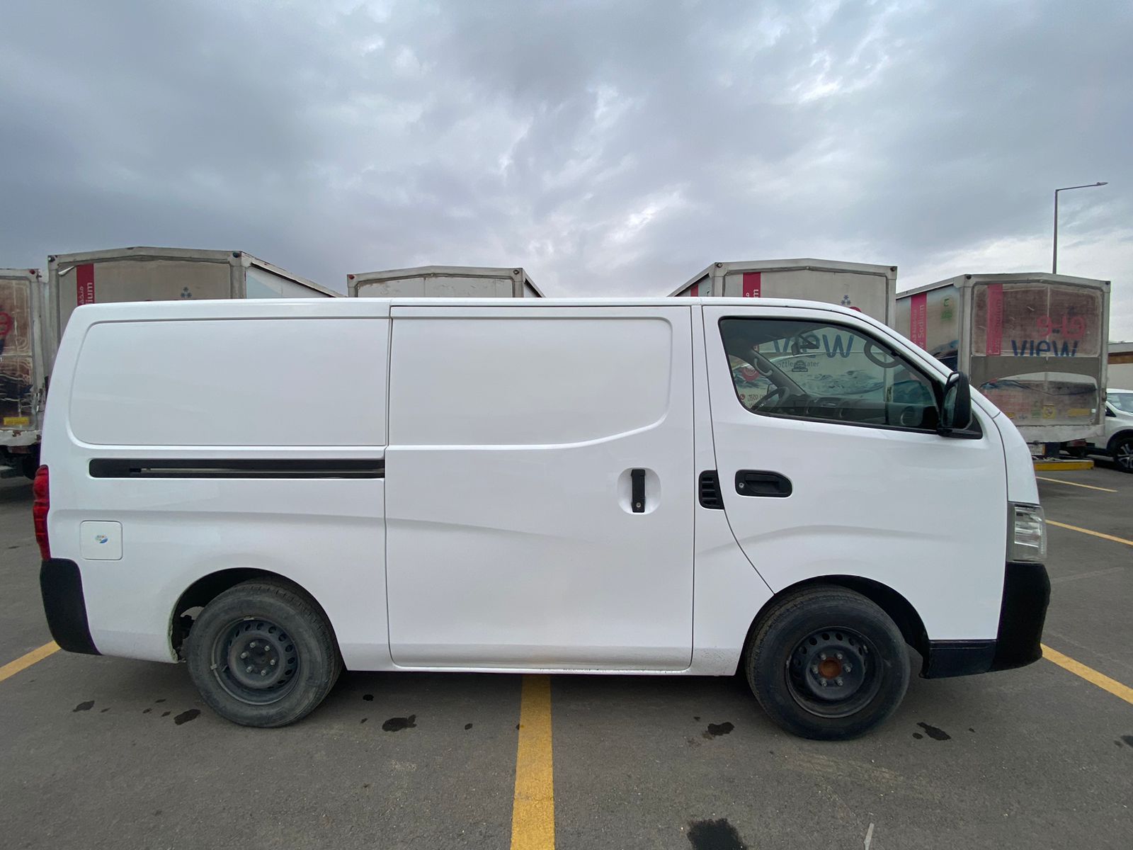 NISSAN Urvan Cargo Van diesel 2021 - AutoWorld Used Vehicle Portal