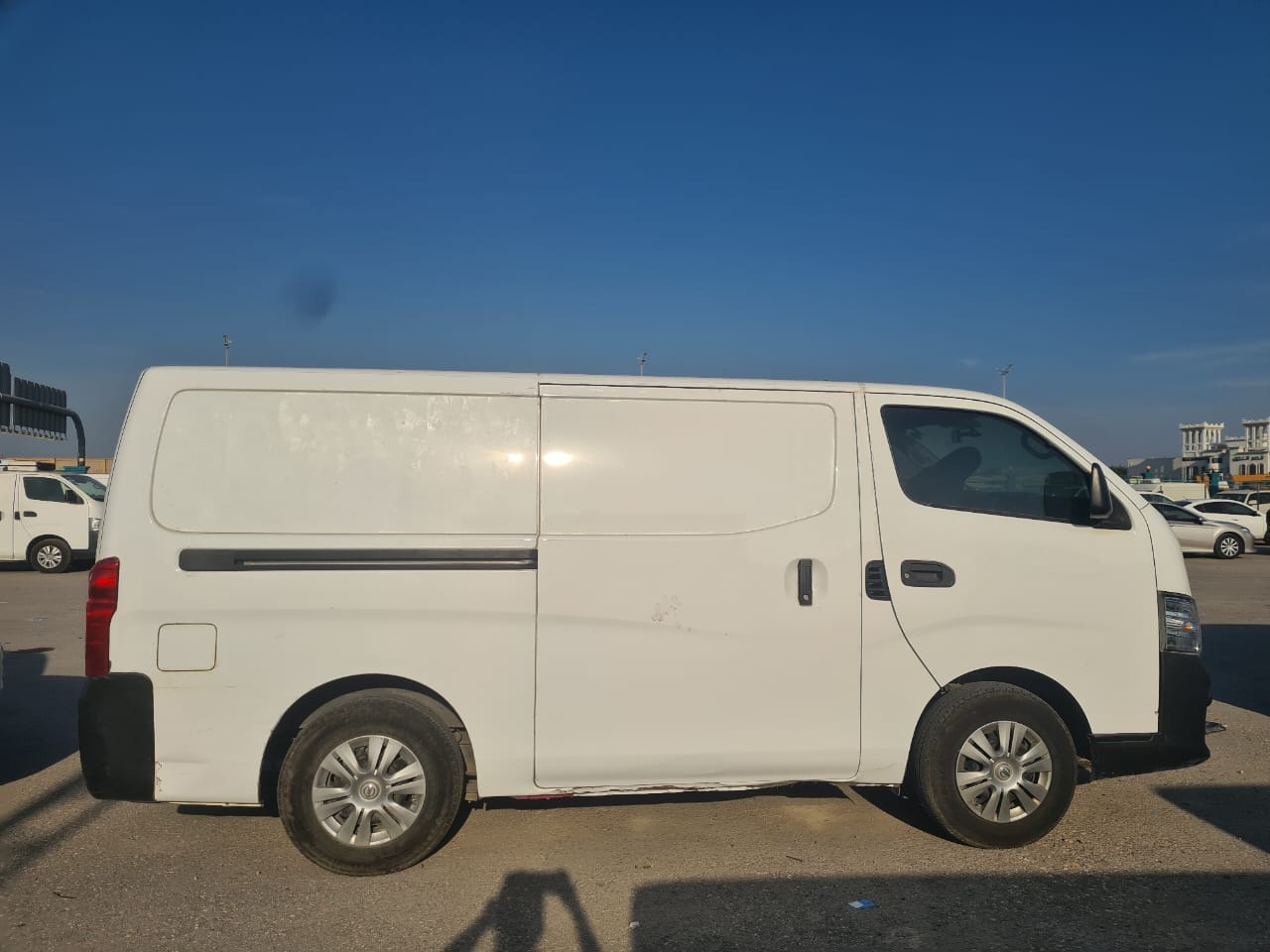 NISSAN Urvan Cargo Van diesel 2020 - AutoWorld Used Vehicle Portal