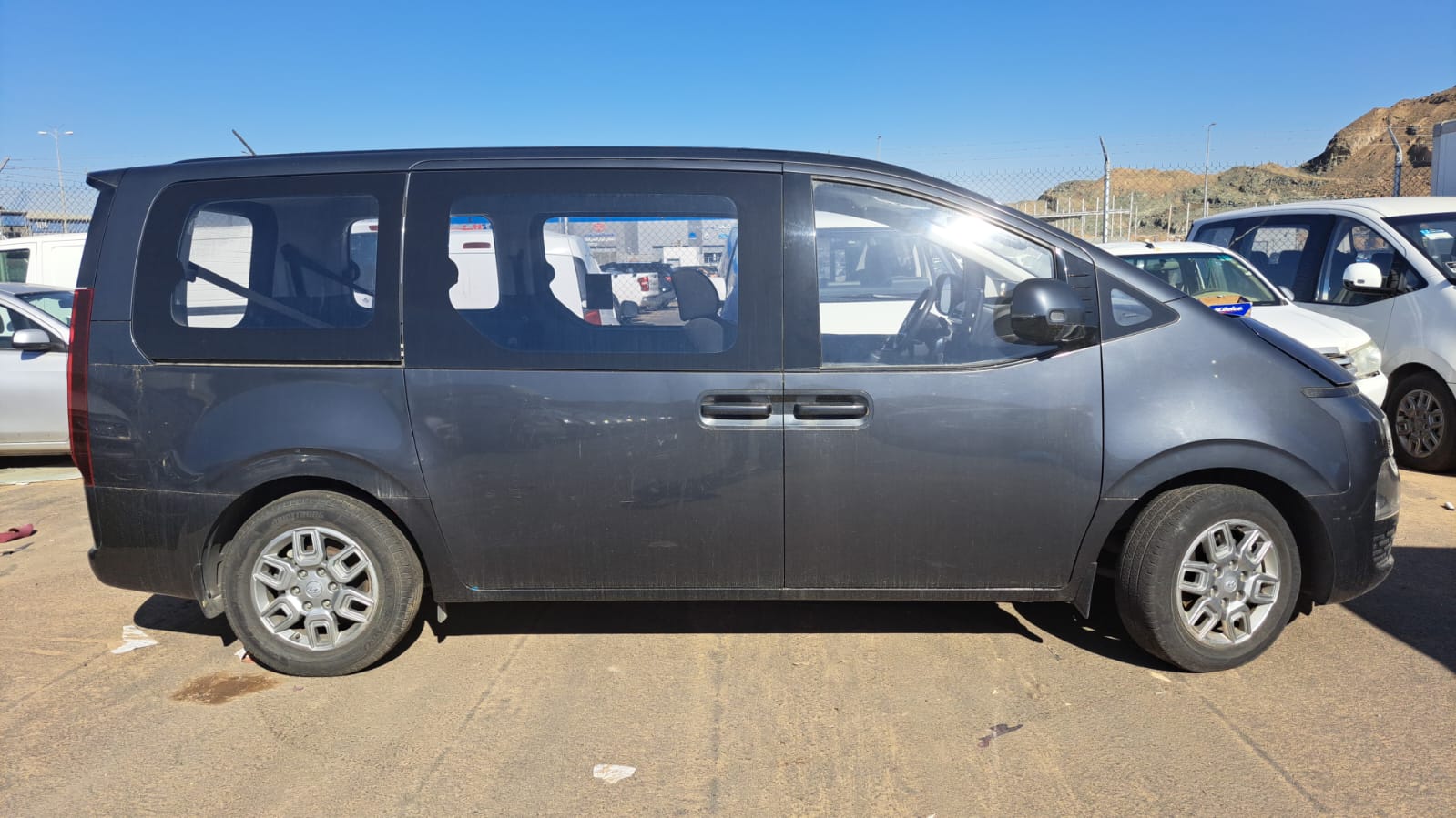 HYUNDAI STARIA 2022 - AutoWorld Used Vehicle Portal